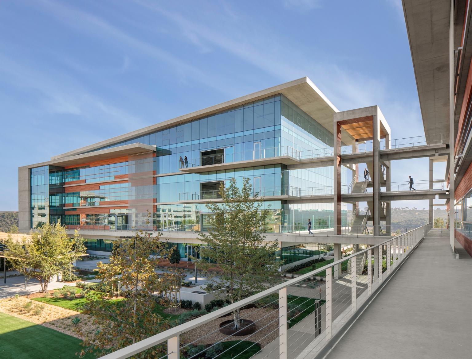 Science & Technology Construction - McCarthy