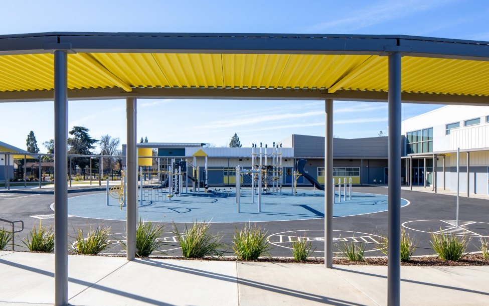 Del Paso Manor Elementary School - McCarthy