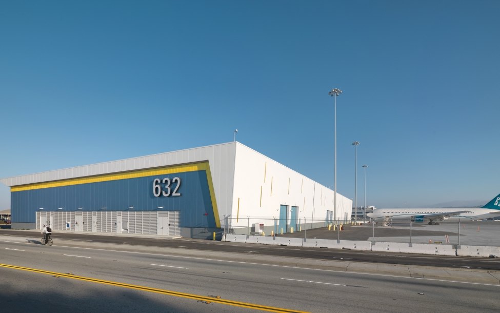 SFO West Field Cargo Facility - McCarthy