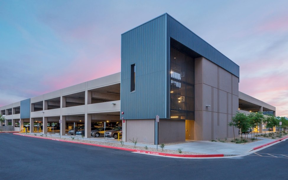 Banner Estrella Medical Center Expansion - McCarthy