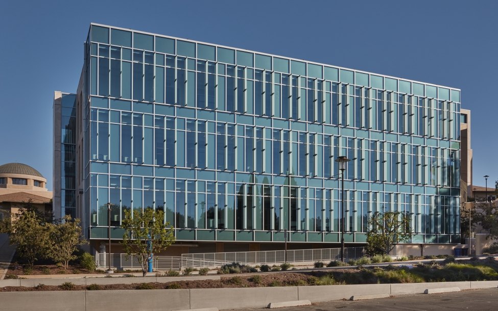 Soka University Life Sciences Building & Hall