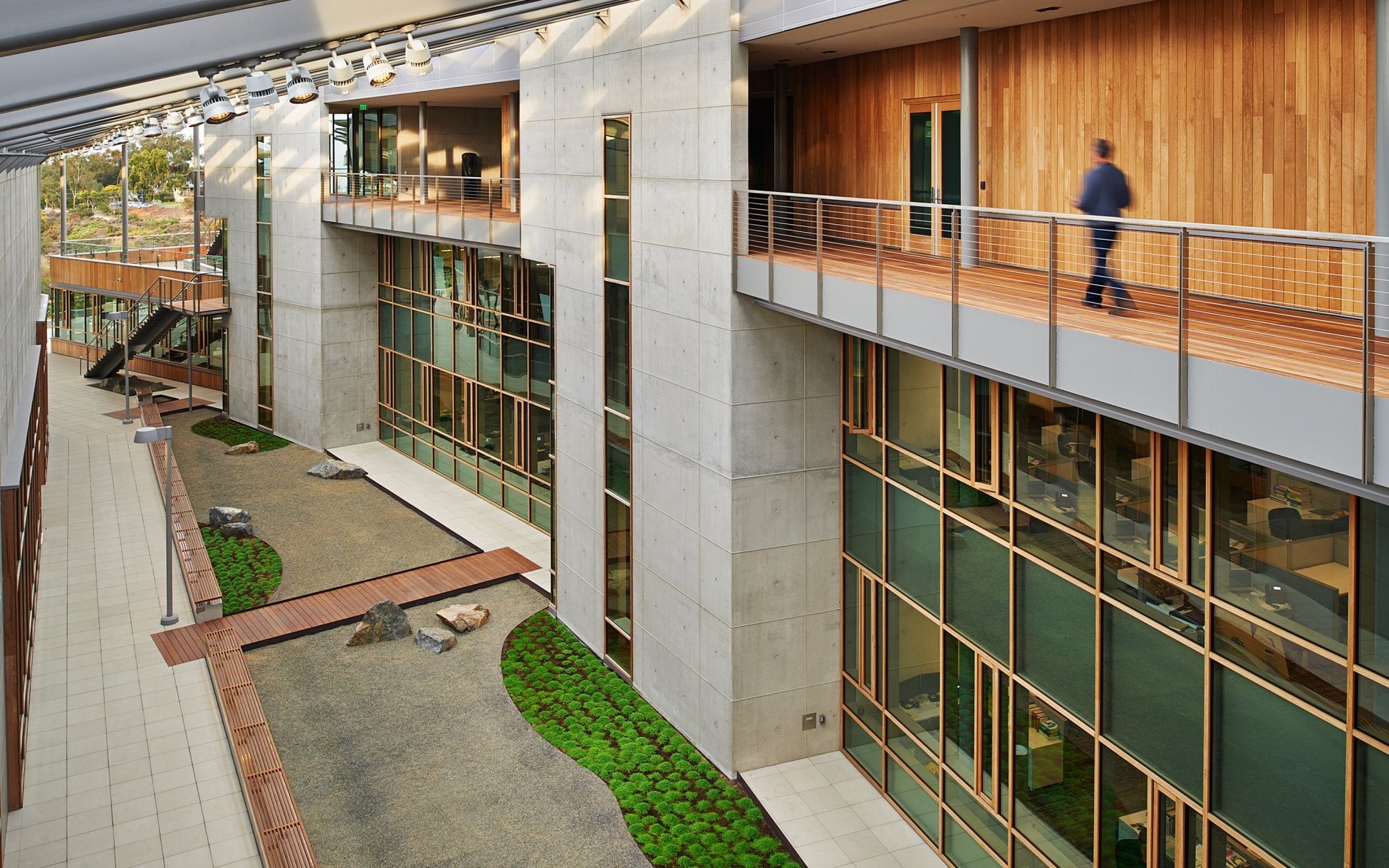 J. Craig Venter Genome Lab - McCarthy Construction