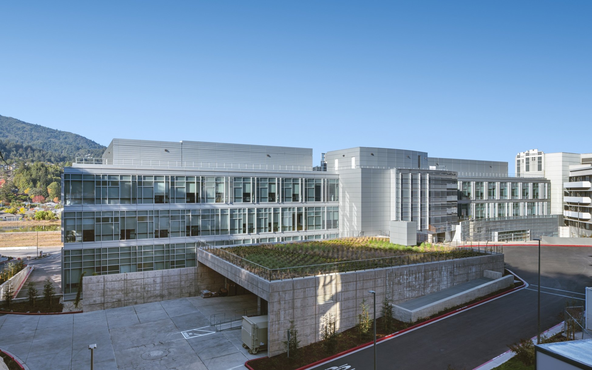 MarinHealth Medical Center Pavilion & Parking Structure