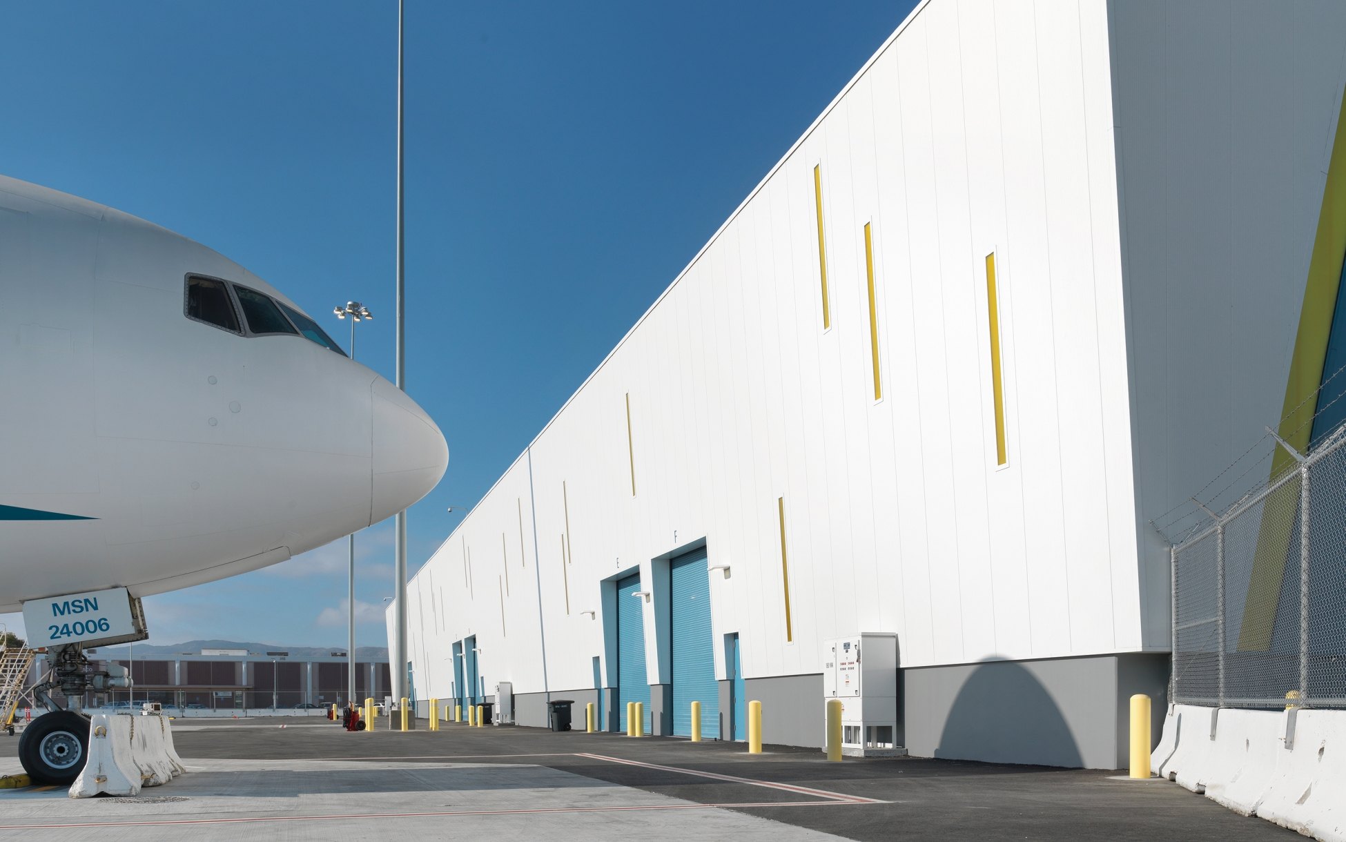 SFO West Field Cargo Facility - McCarthy