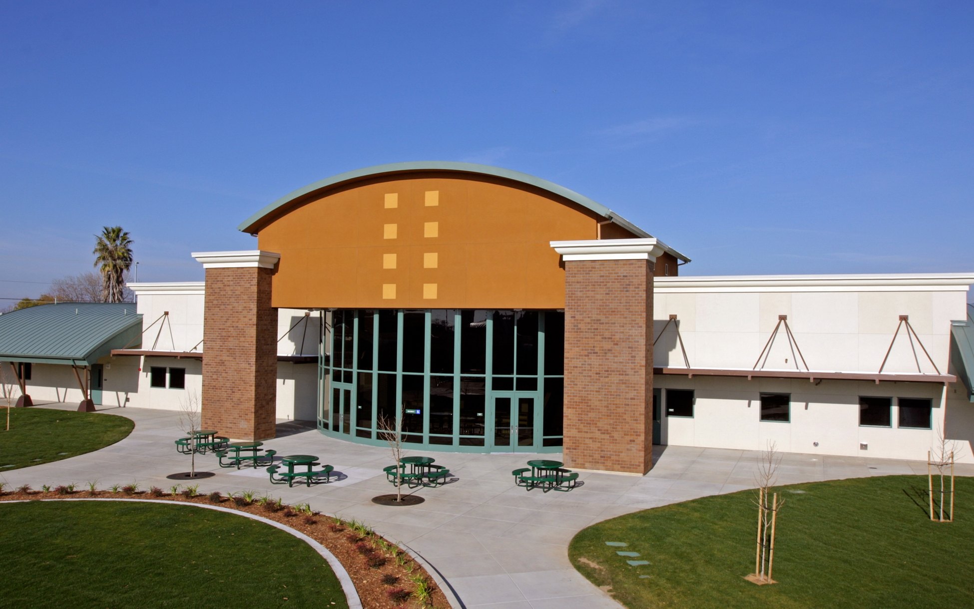 School of Engineering & Sciences - McCarthy