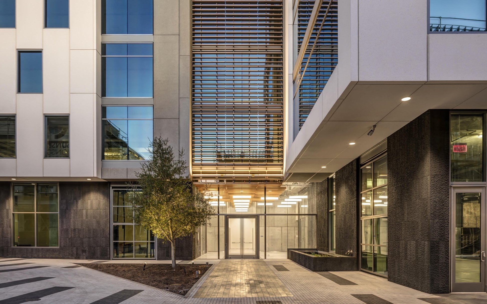 Sunset Bronson Studios ICON Office Tower - McCarthy