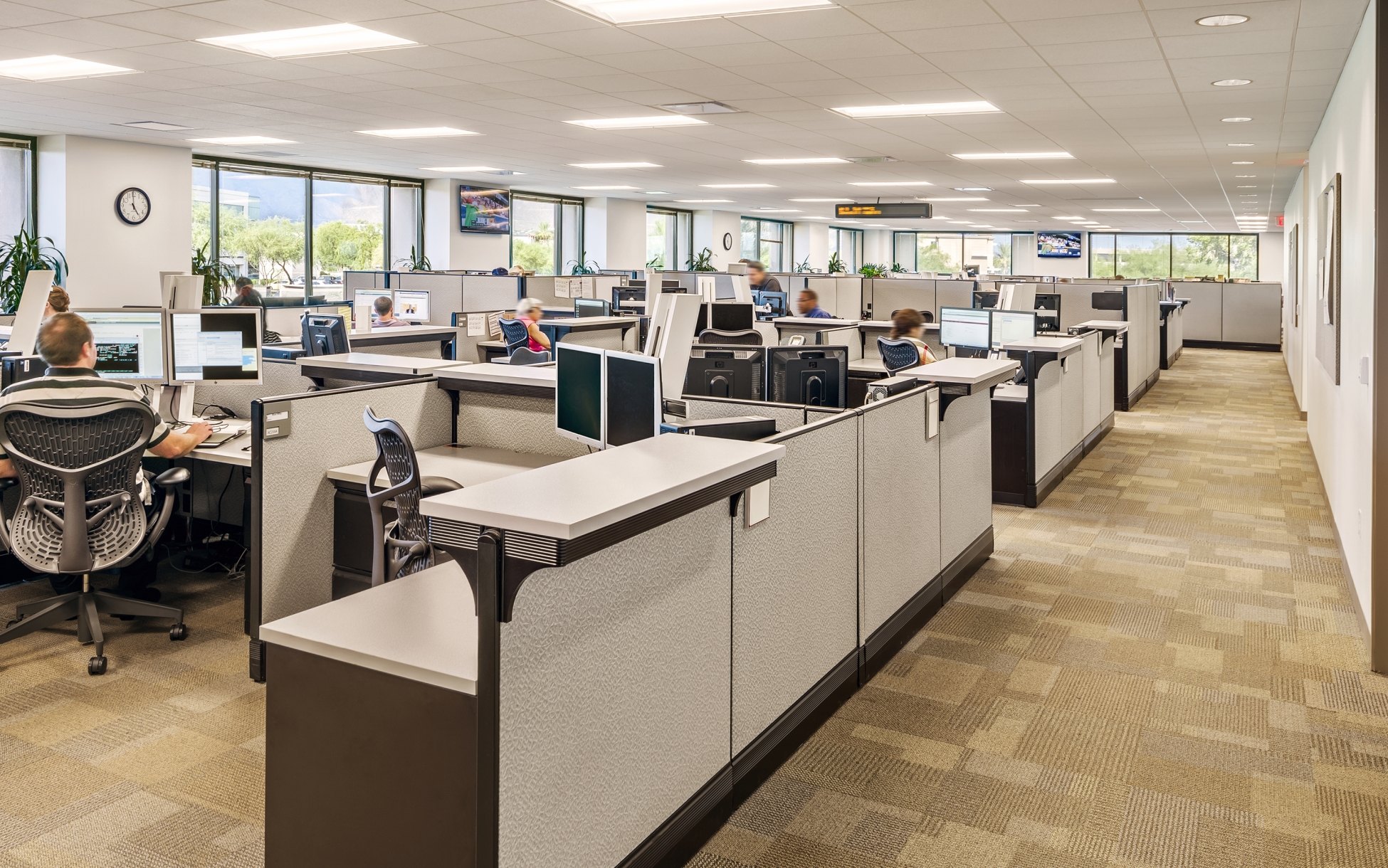 Scottsdale Office & Data Center Renovation - McCarthy
