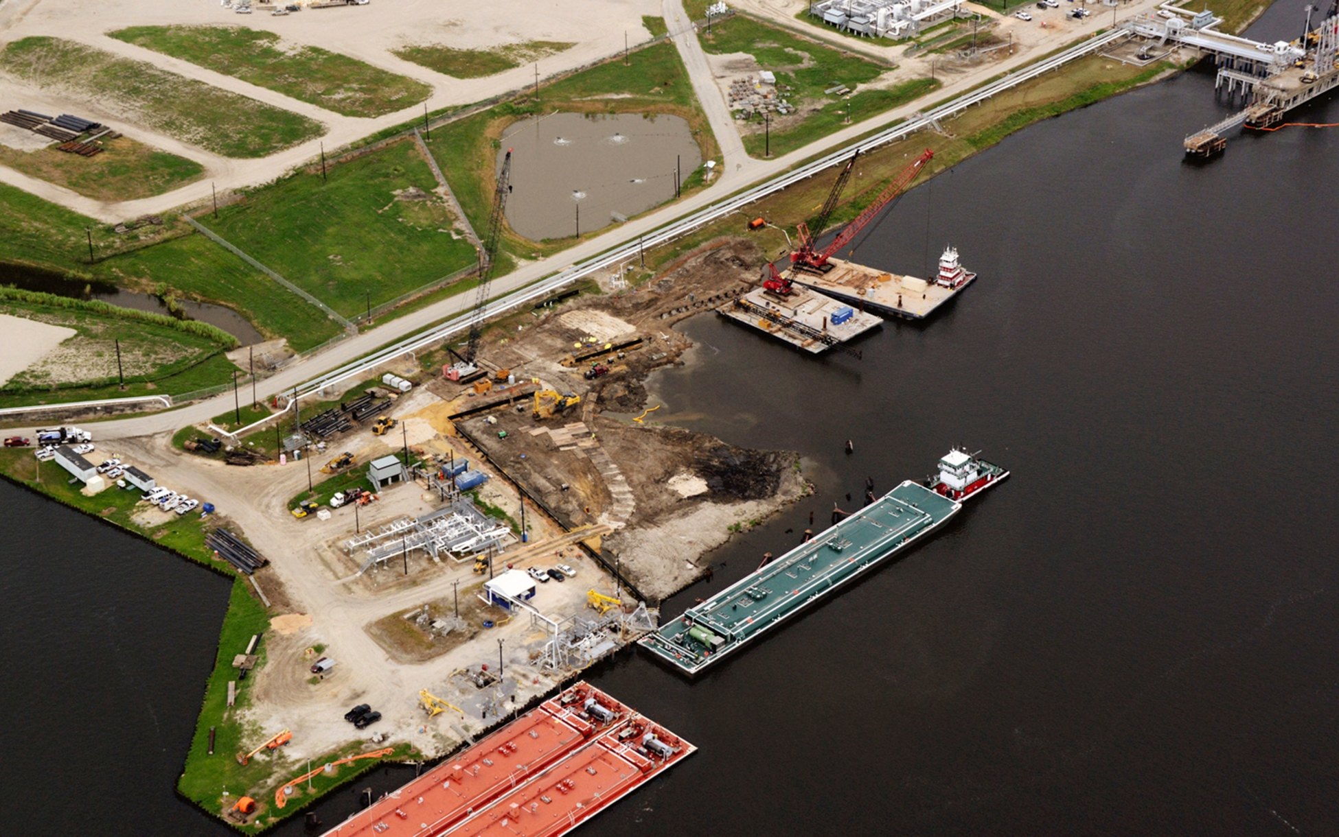 Sunoco Barge Docks A&D - McCarthy Building Companies