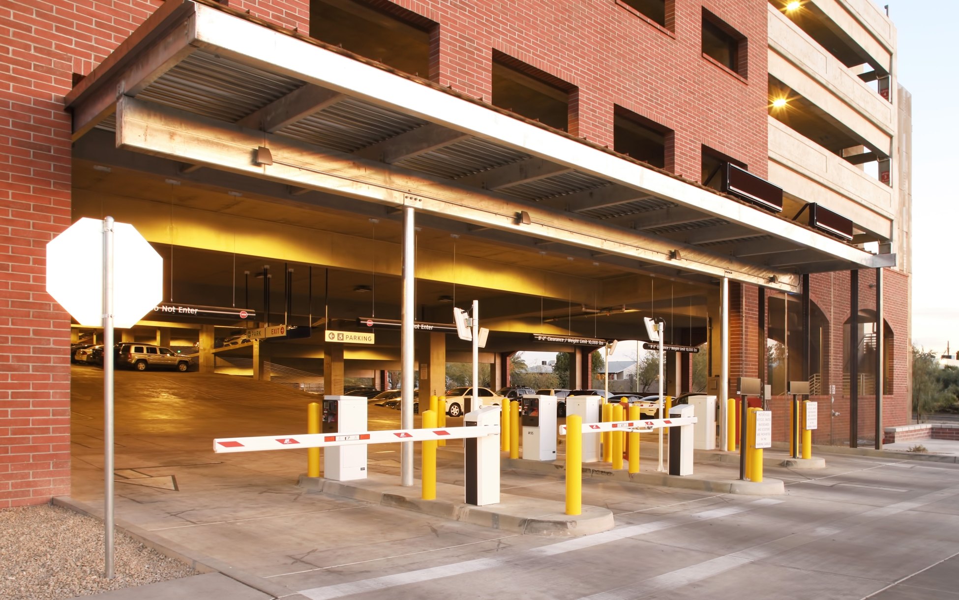South Stadium Parking Structure | University of Arizona