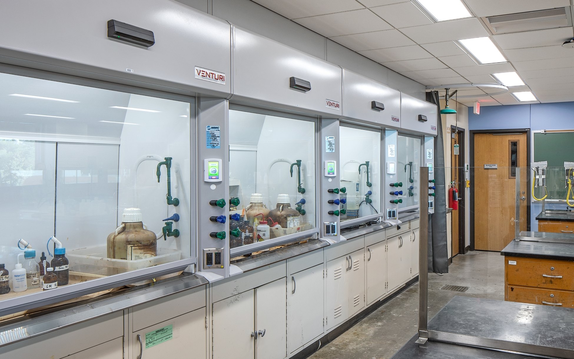 Education Construction - Durham Science Center Renovation