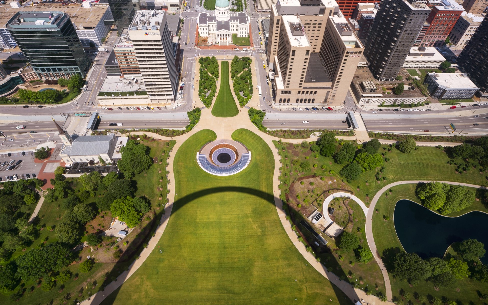 Gateway Arch Visitor Center and Museum of Westward Expansion | McCarthy
