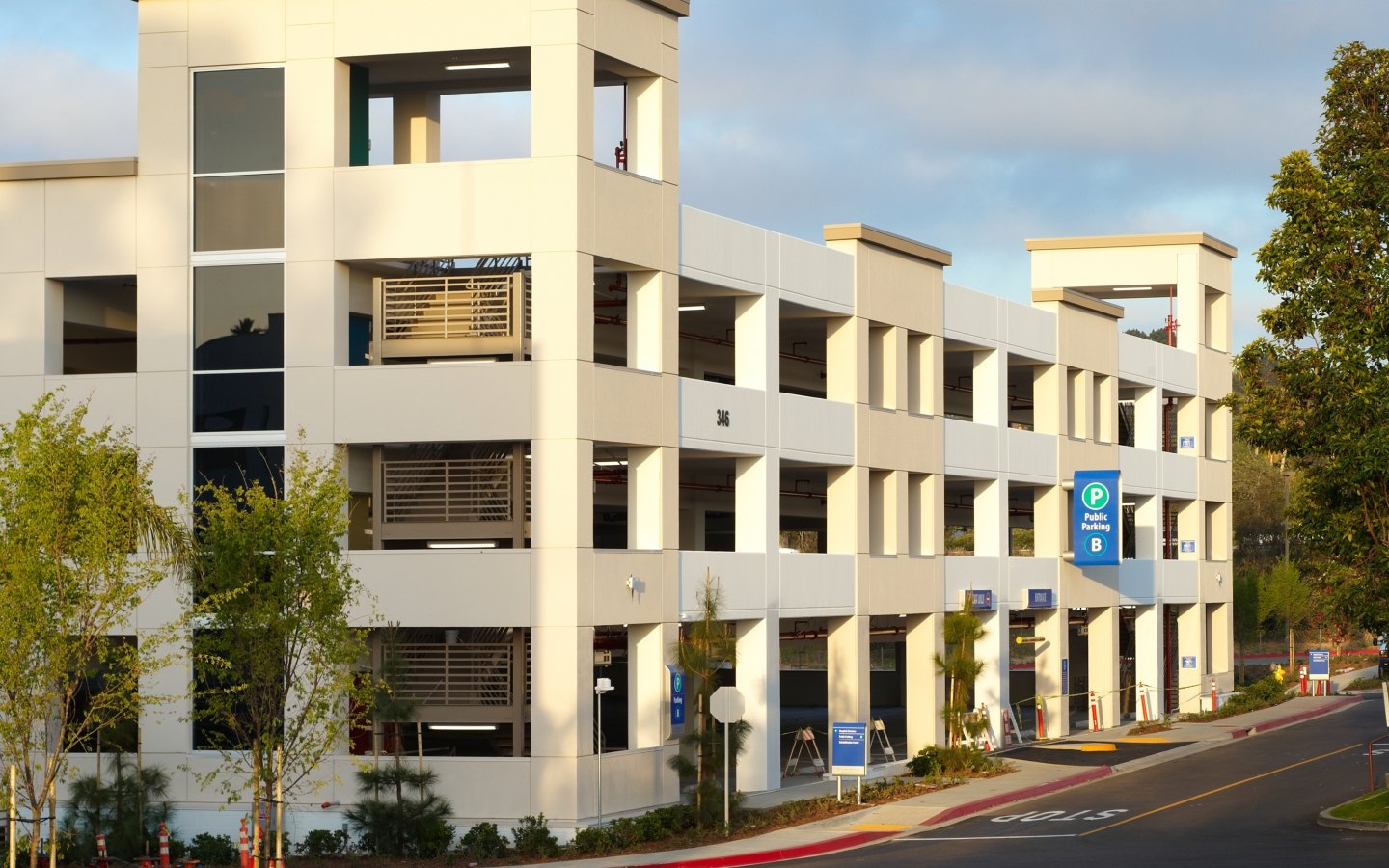 Scripps Health Parking Structure Project - McCarthy