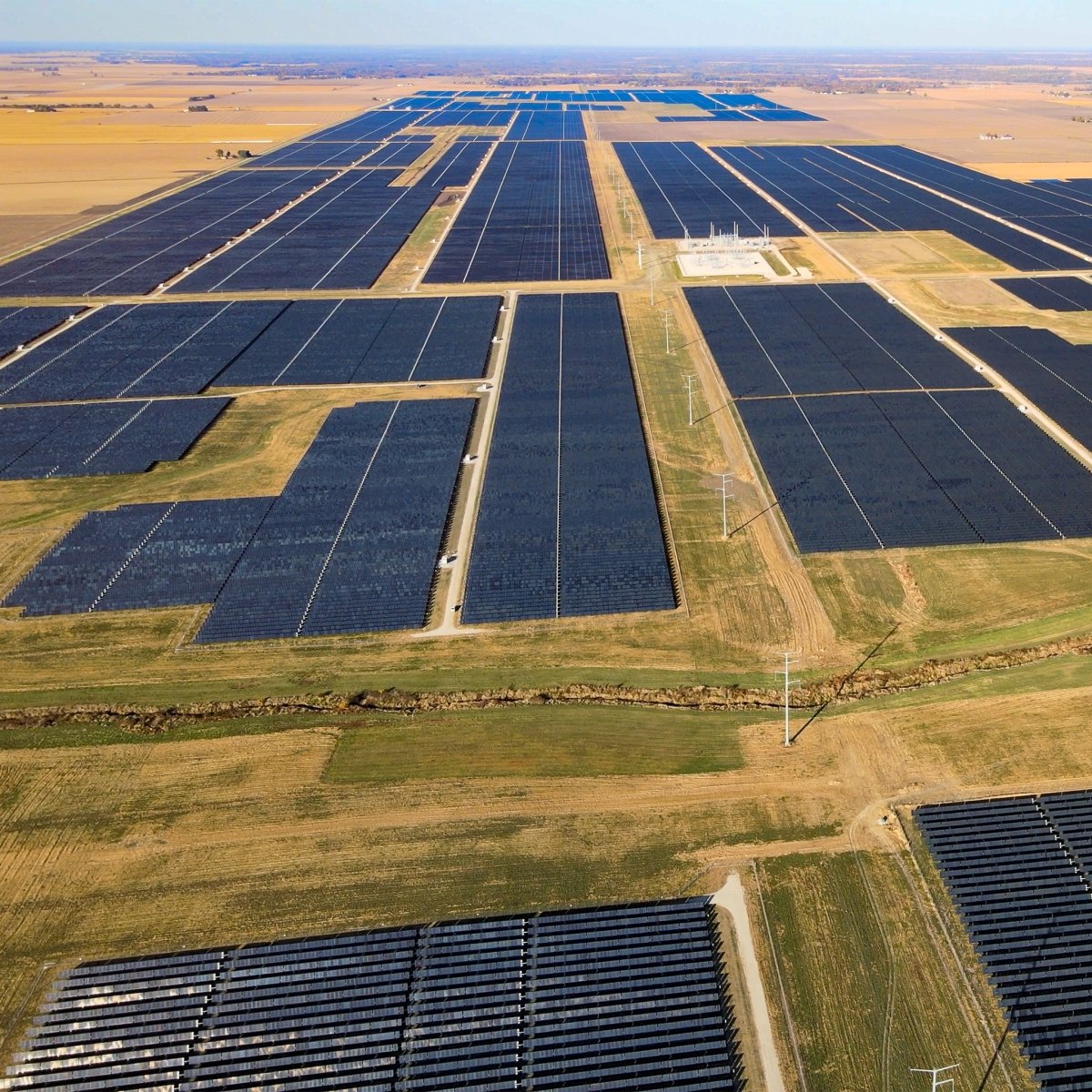 McCarthy Building Companies Completes Landmark 800 MW Solar Facility in ...