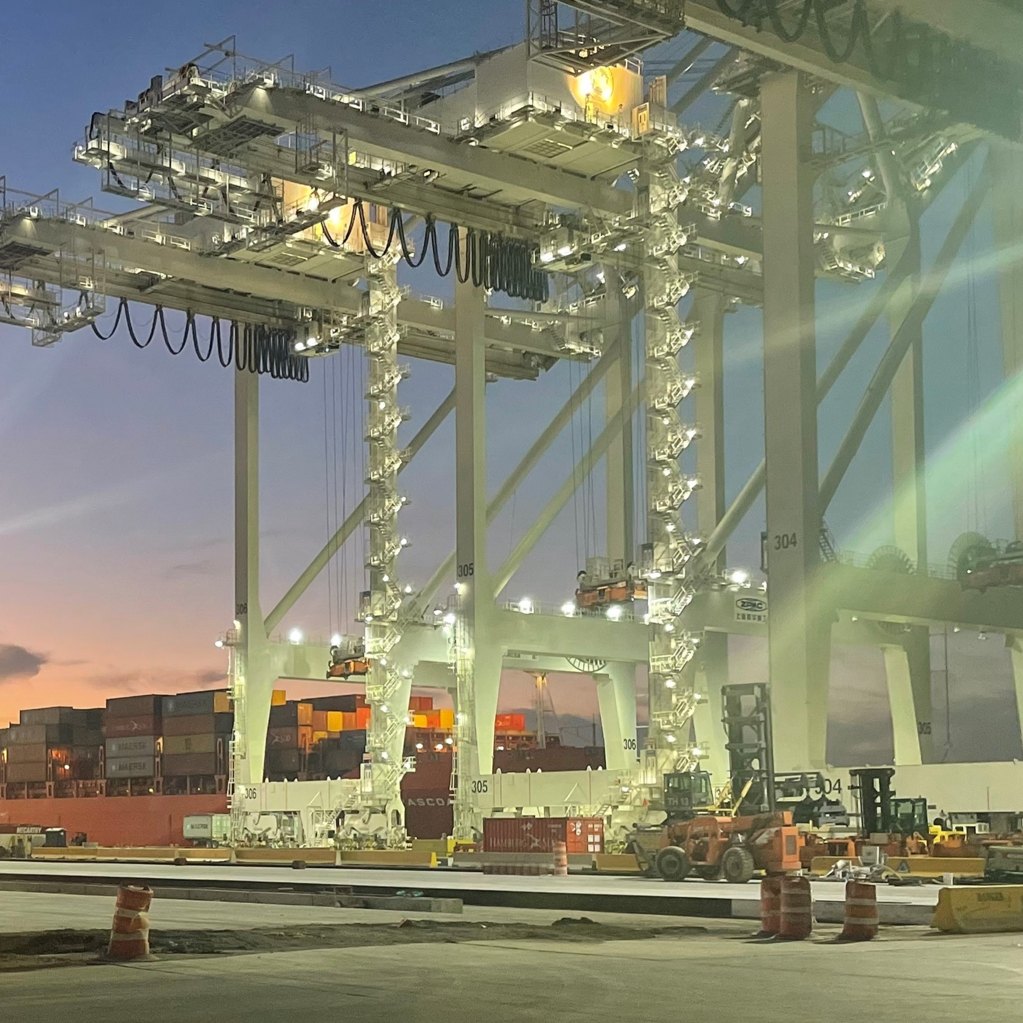 McCarthy Completes Barbours Cut Container Yard 3N