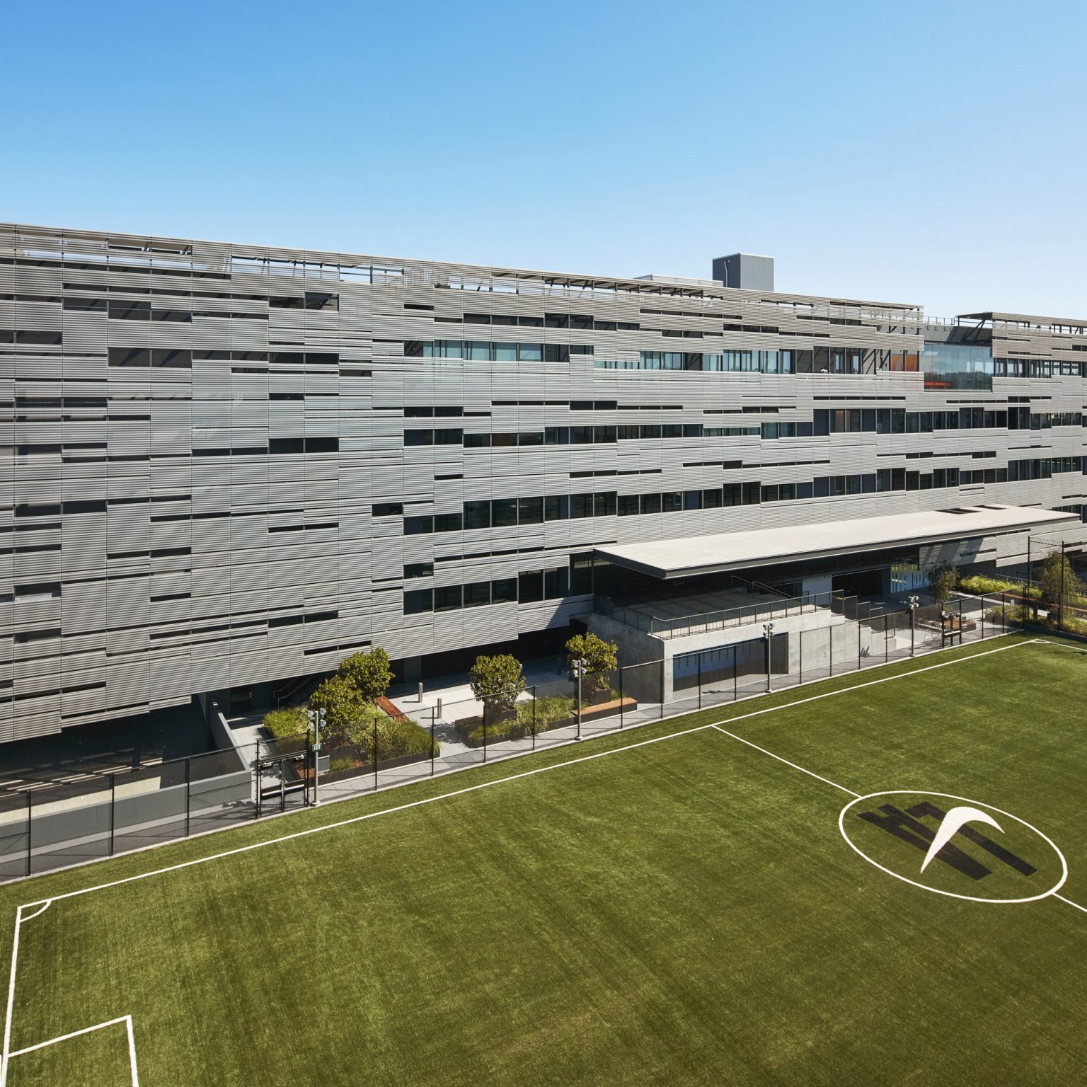 Los Angeles Office - McCarthy Building Companies
